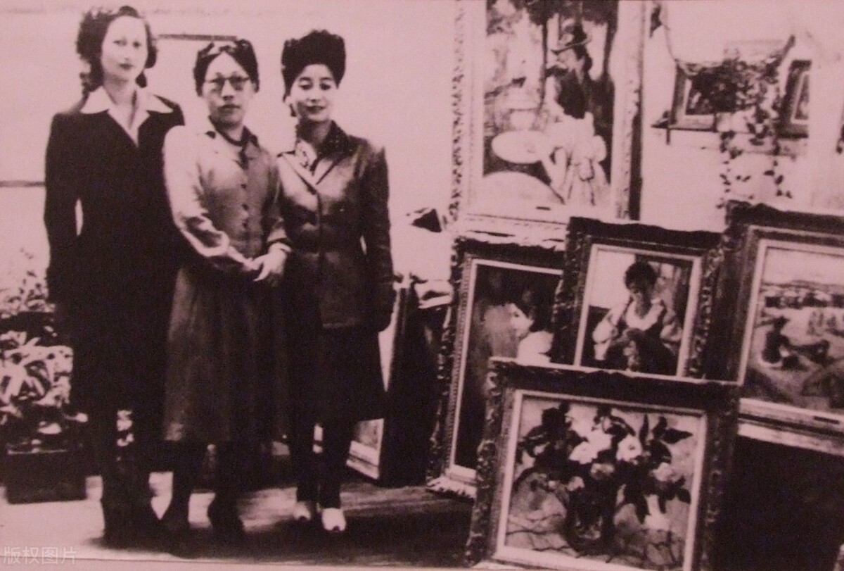 A Strange Woman in the Painting Circle in the Republic of China-Pan ...