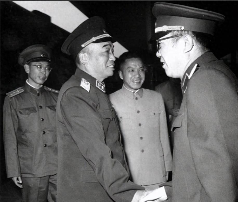 In 1974, when Mr. Peng was critically ill, he specially asked his niece ...