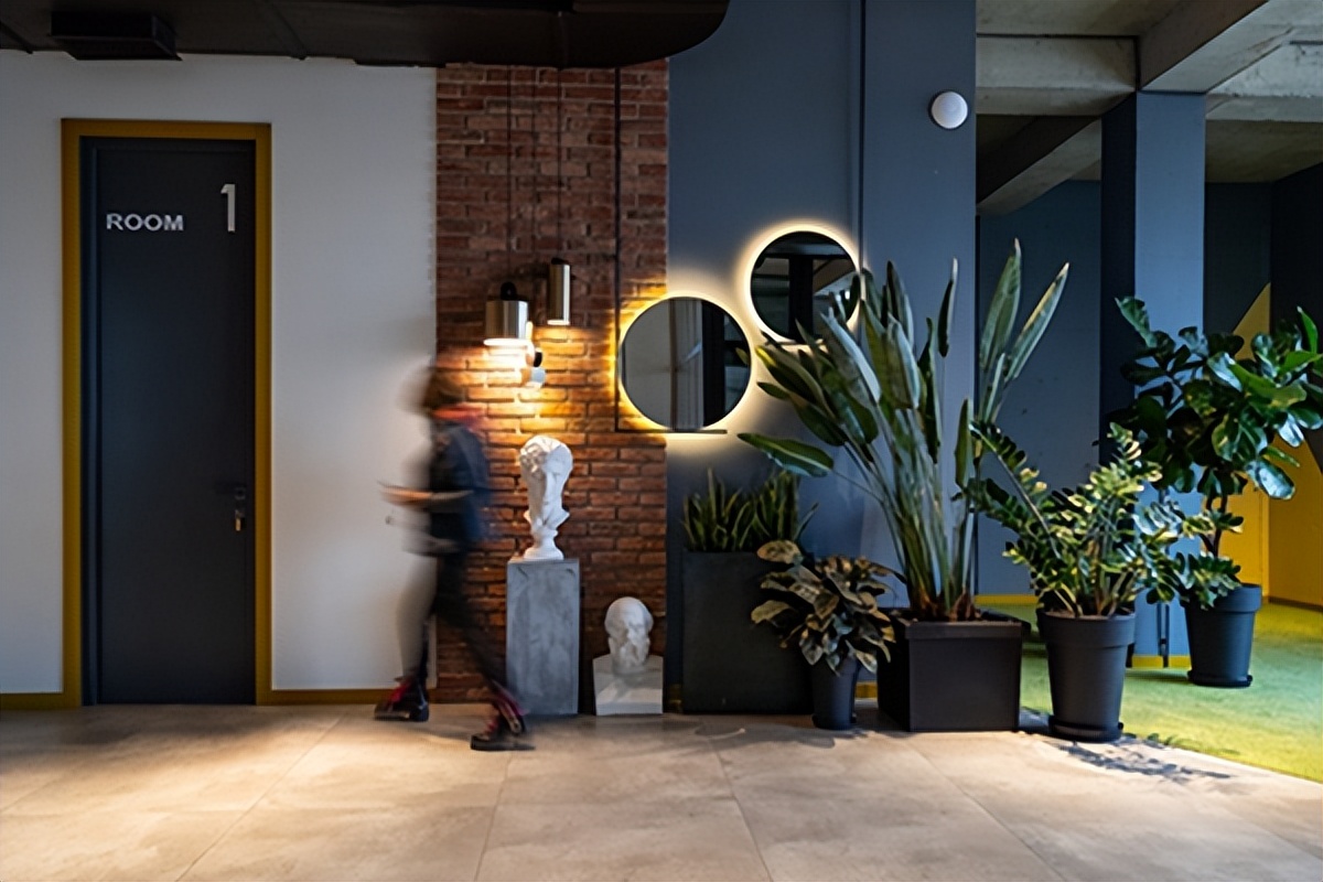 To offset the remaining empty walls provide recessed lighting to ...