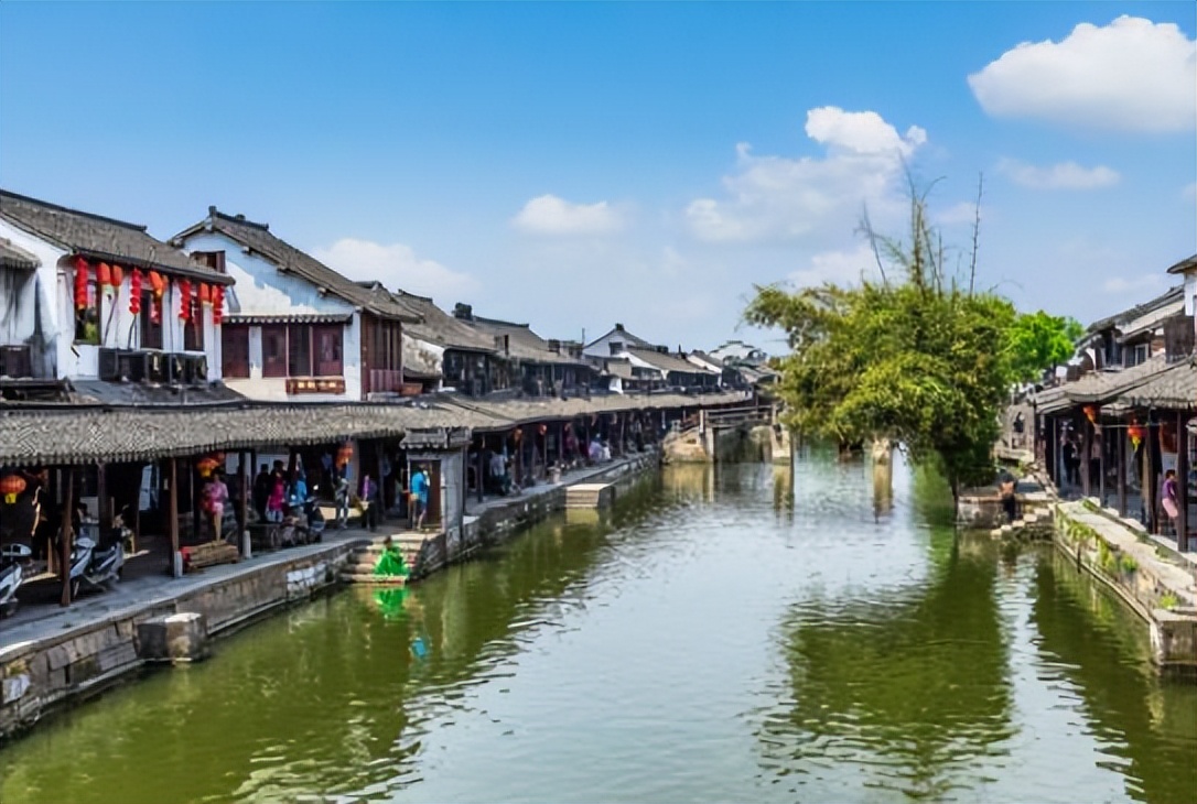 The guard post at the main entrance of Xitang Ancient Town has been ...
