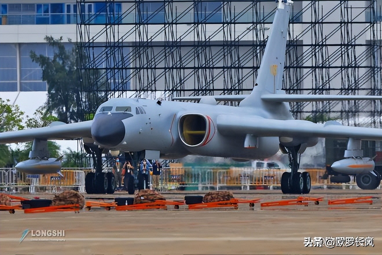 The H-6K is equipped with a new type of cruise missile, and China's ...