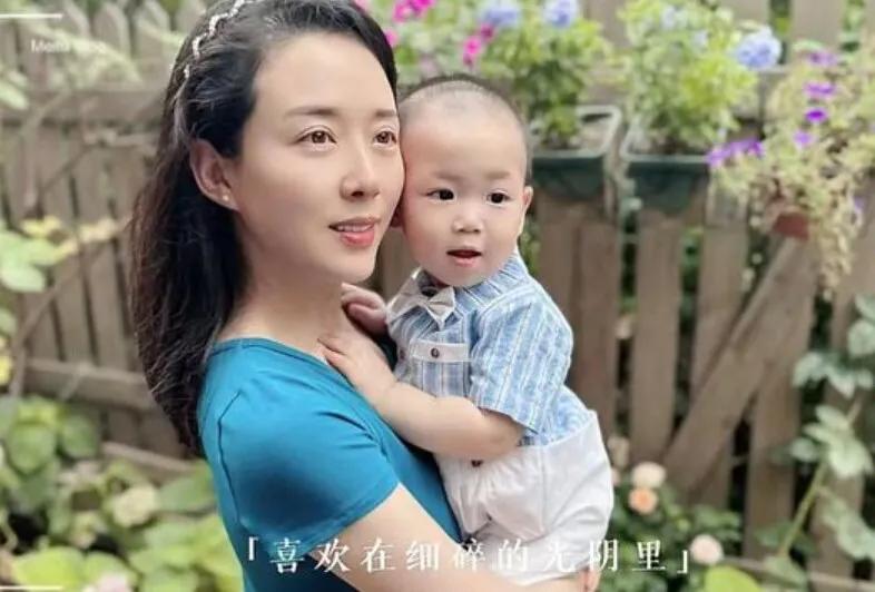 44-year-old Yan Danchen celebrates his father's birthday, takes a warm ...