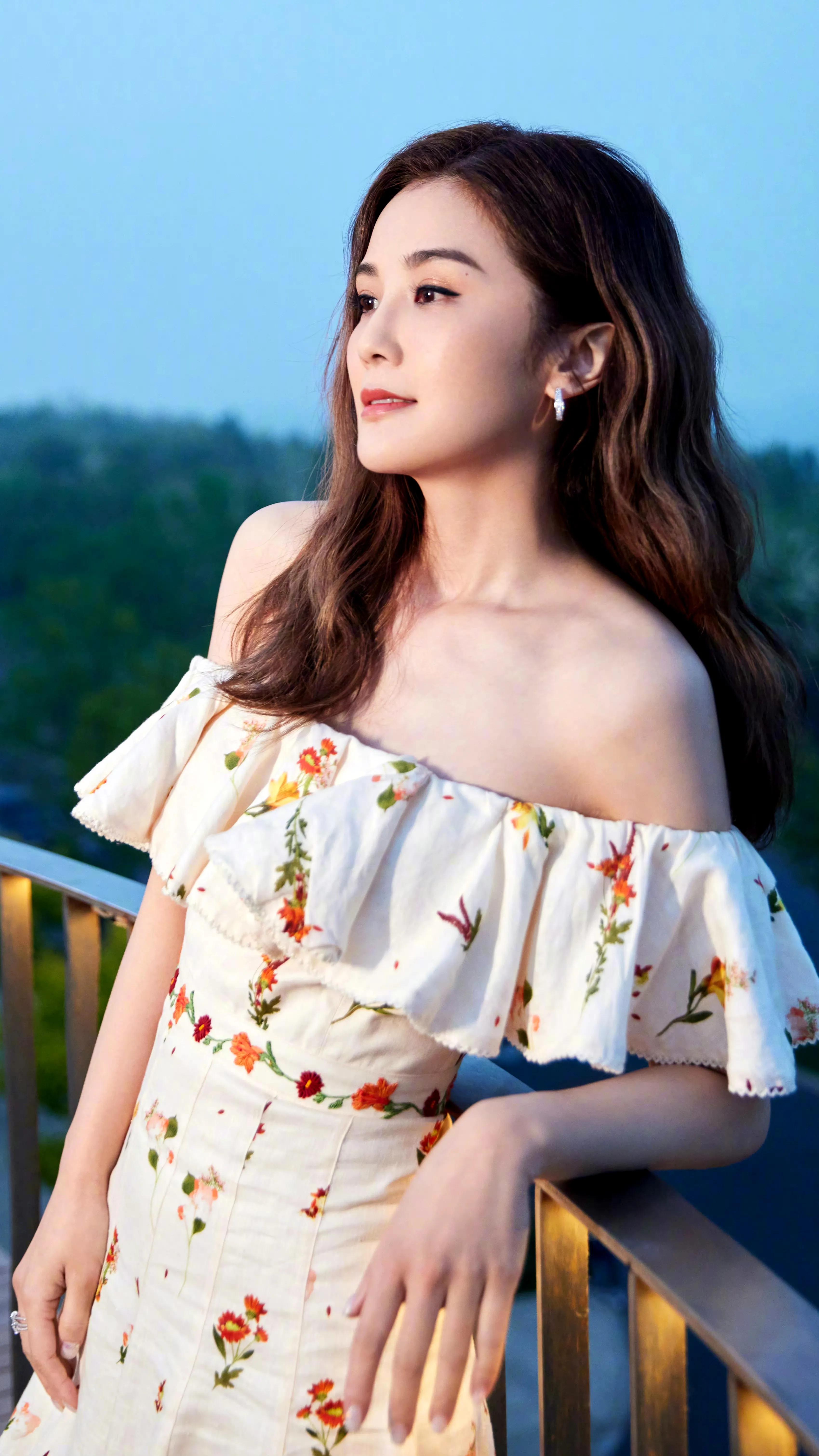 Gillian Chung Choi Charlene 230605 Exquisite Atlas - iMedia