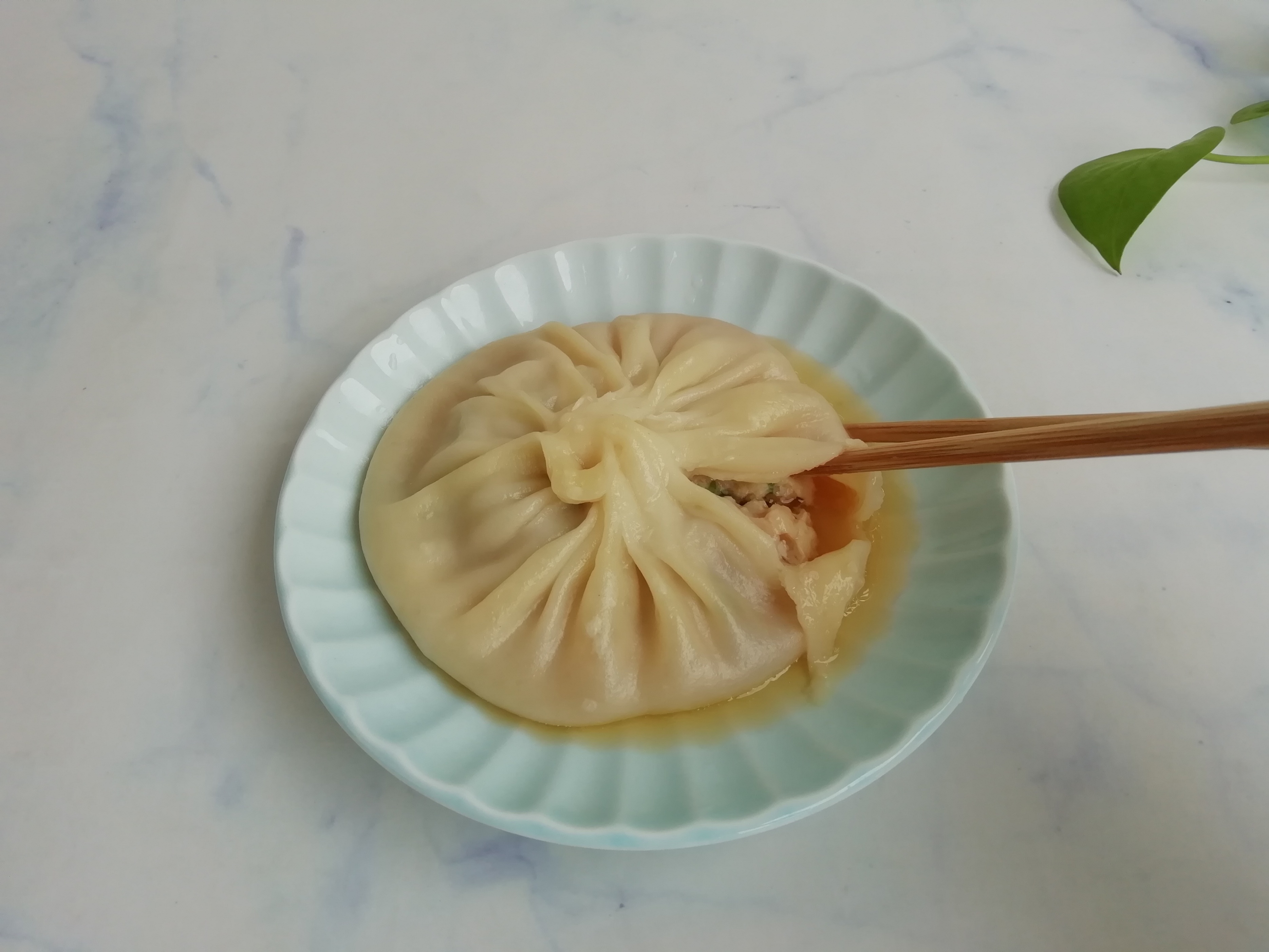 too easy!It turns out that the soup dumplings can also be made by ...