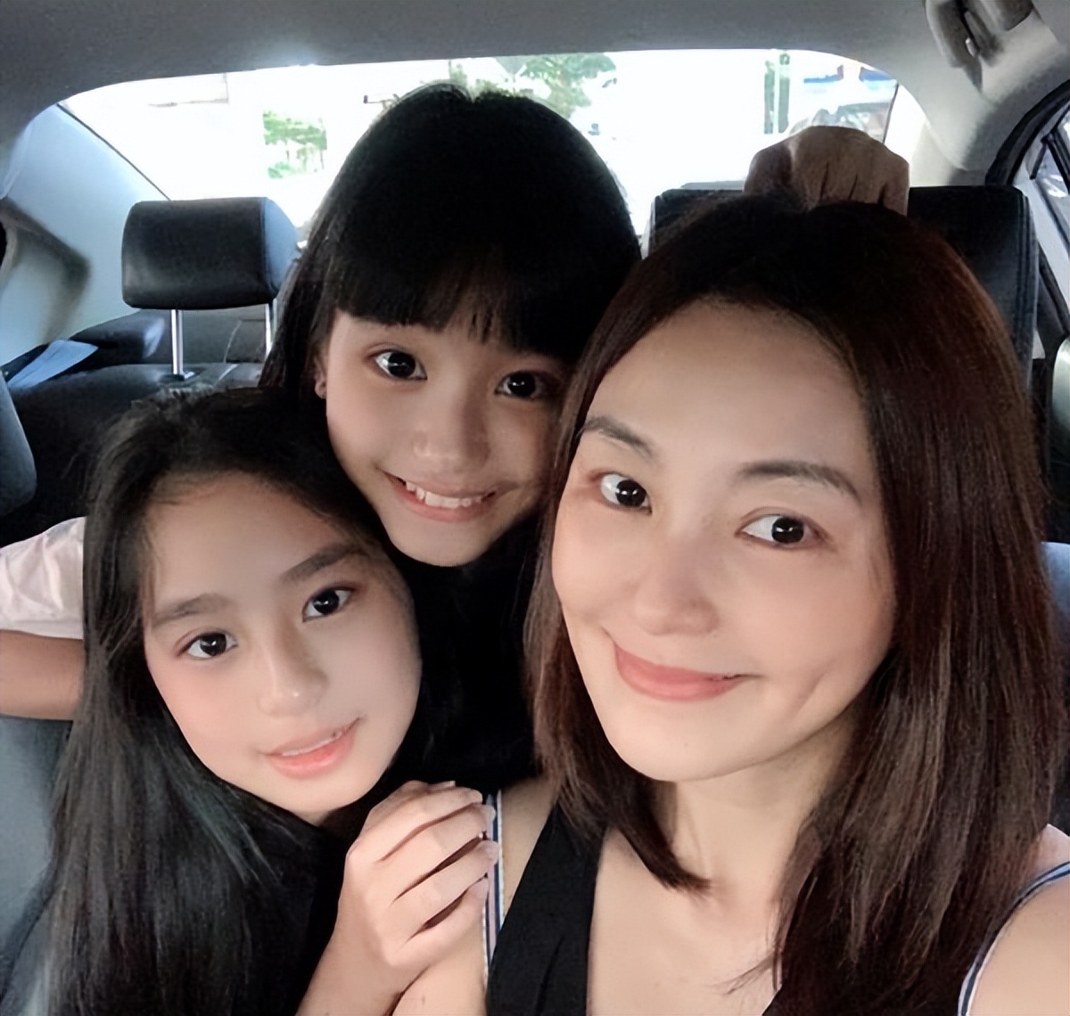 Actress Chen Xiuli, a costume goddess with a double harvest in love and ...