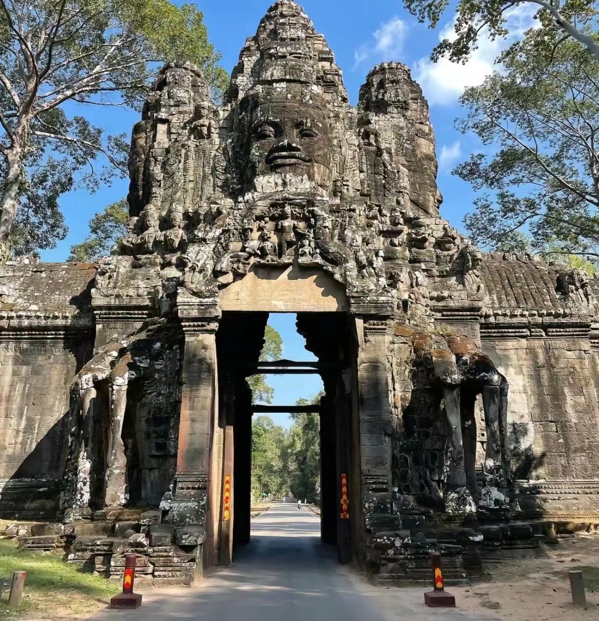 Explore the background and history of Cambodia! - iMedia