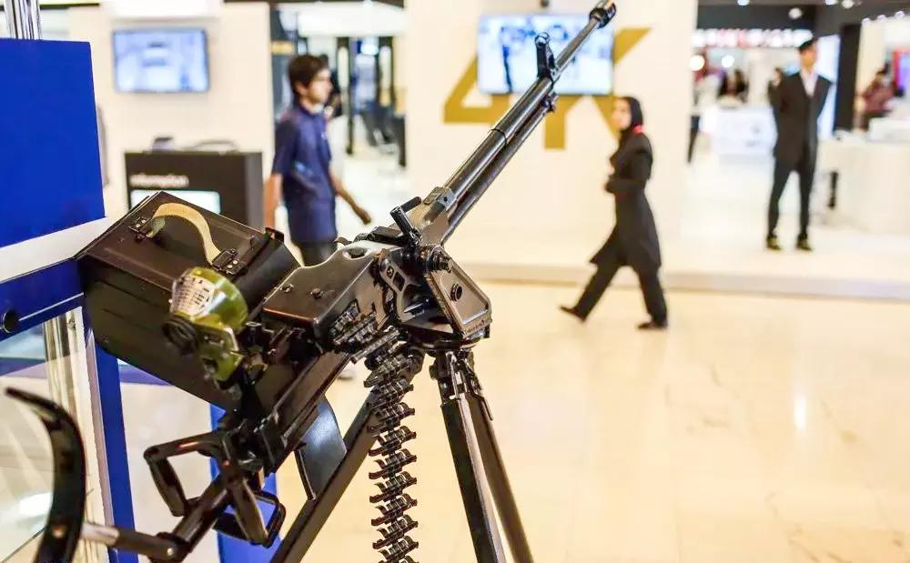 Ukraine surprised W85 heavy machine gun?NATO provided or seized from the Russian army, better ...