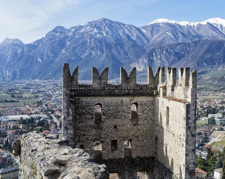 Lombard achievements in literature, analysis of their cultural ...