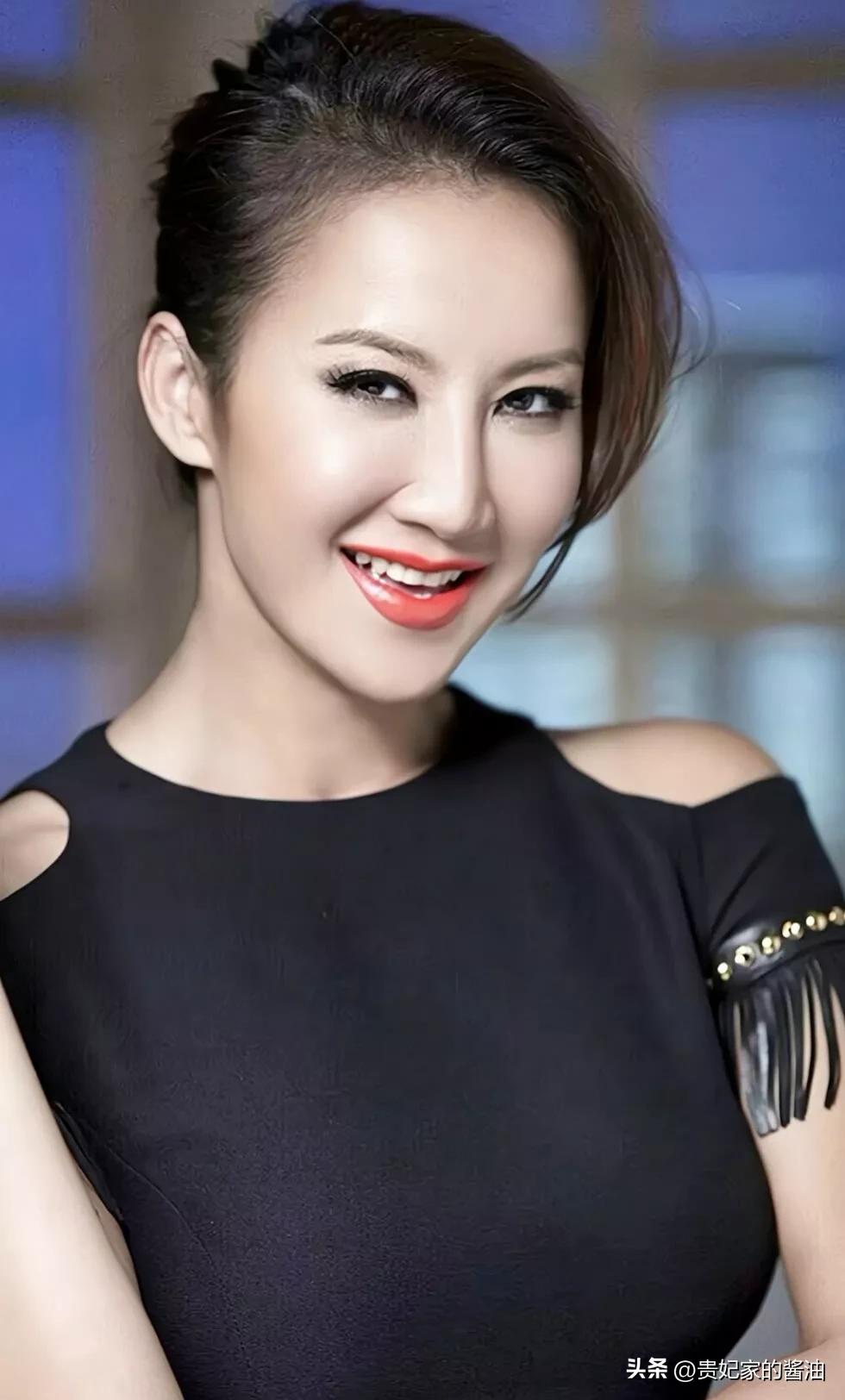 Coco Lee Goddess Is Always a Goddess - Part 1 - iMedia