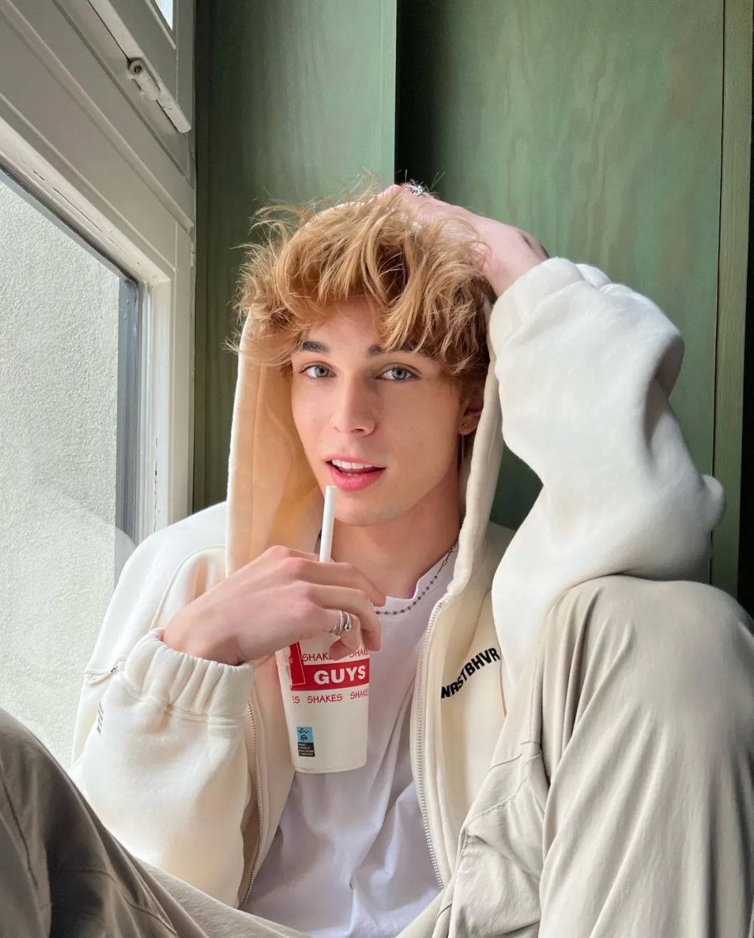 TikTok internet celebrity from Germany is going to play for FC ...