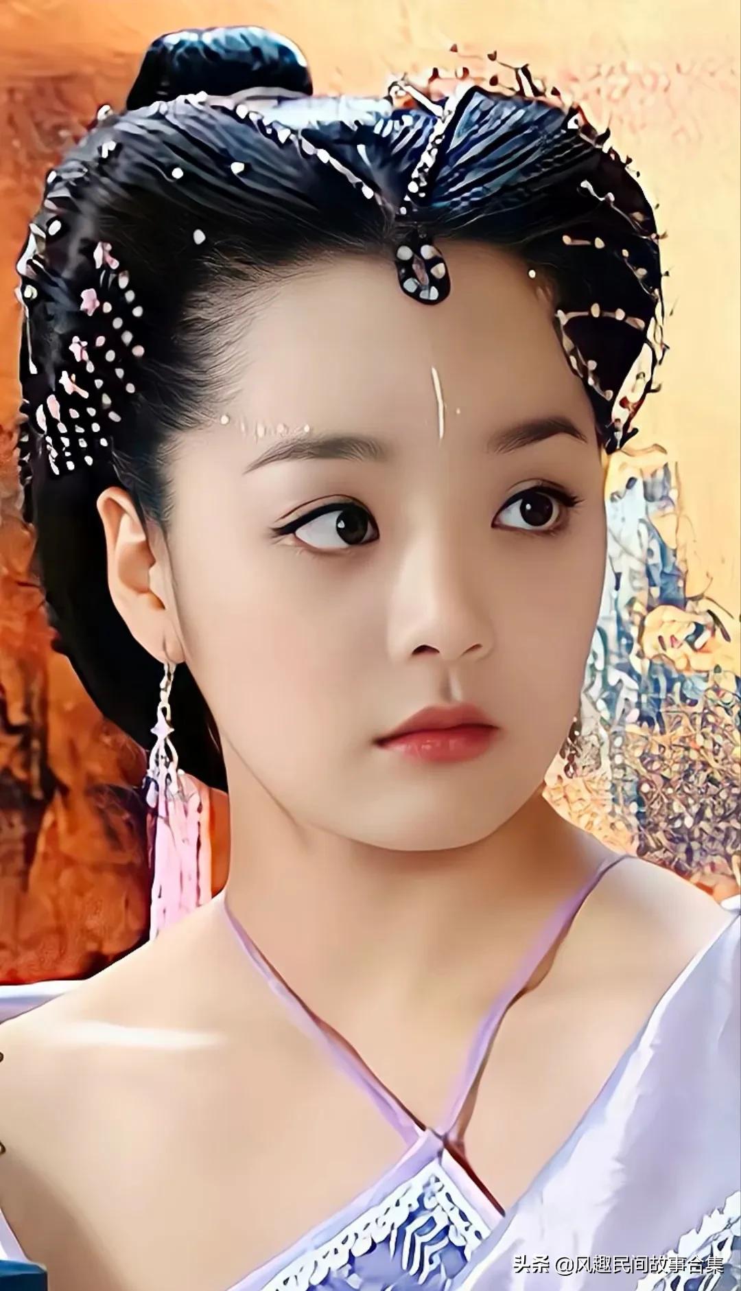 Cai Lin's ancient costume is so beautiful, Cai Lin's temperament is ...