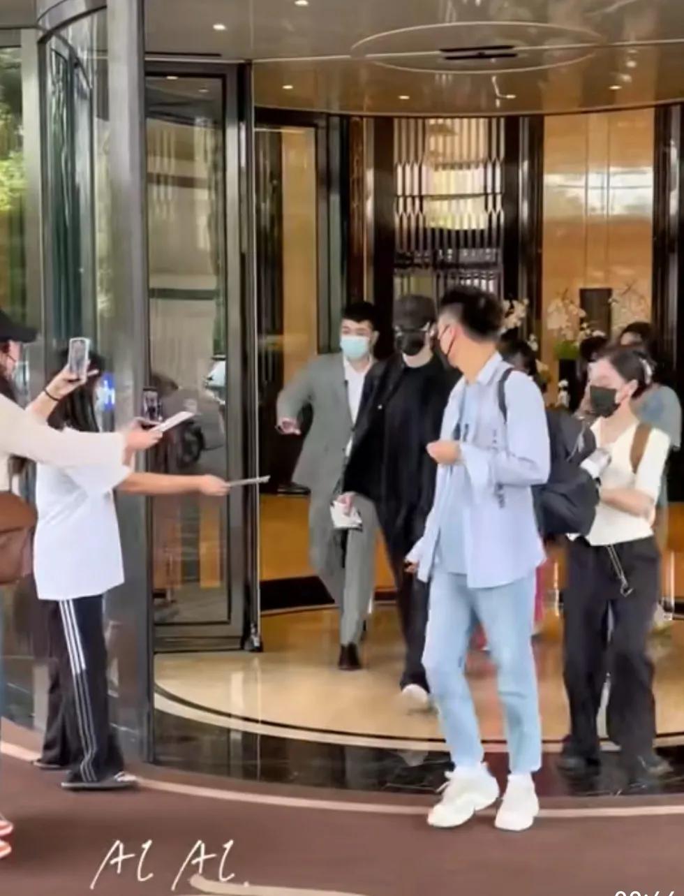 Xu Kaifei Shanghai Cheng Huan Ji crew, Yao Zhiming is here - iMedia