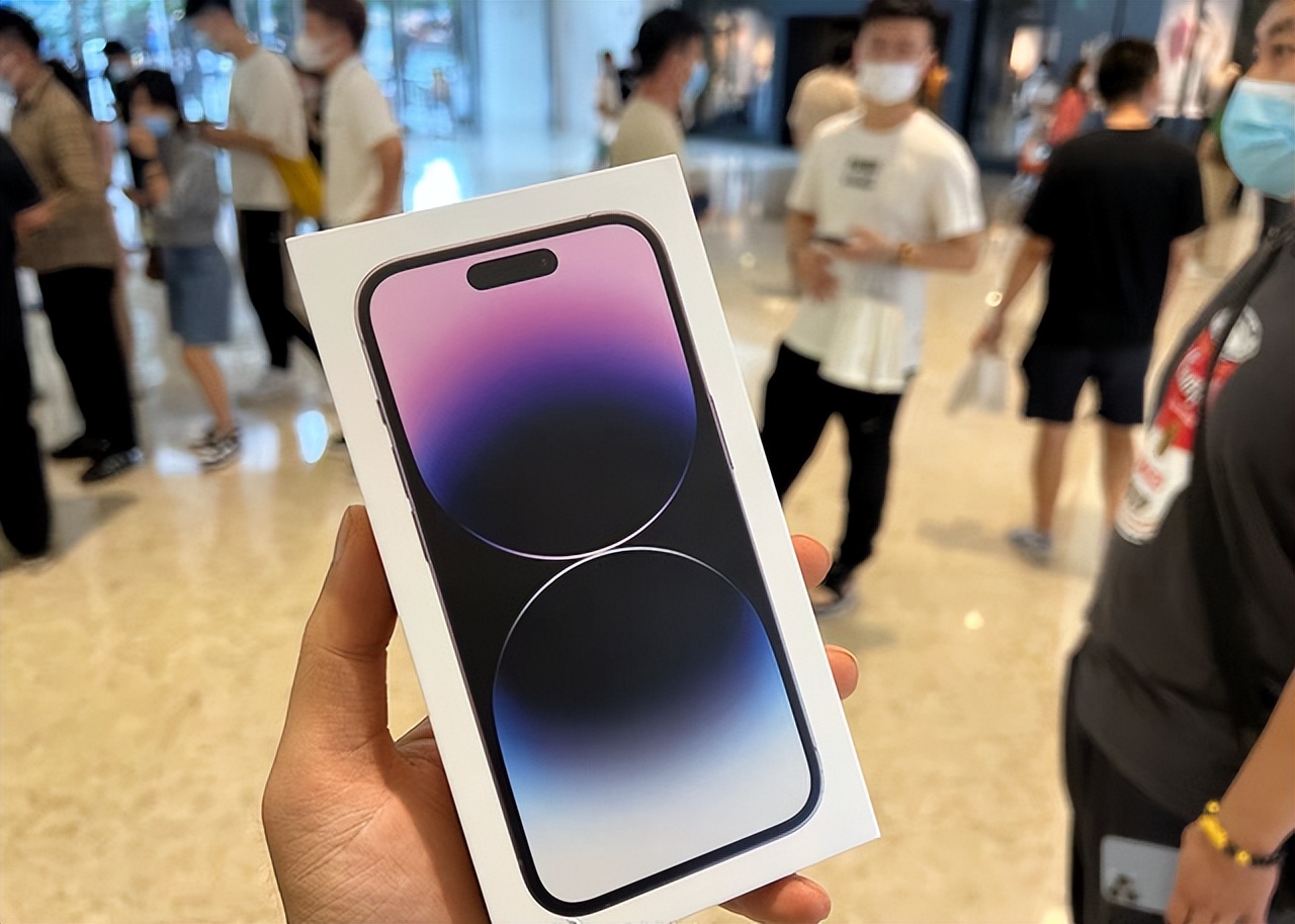 Do not believe in Apple's quality control, the man dismantled 60 iPhone ...