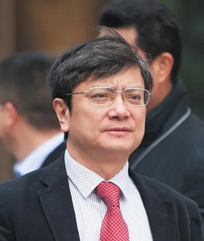 As the president of a university, Zheng Qiang is full of bad words and ...