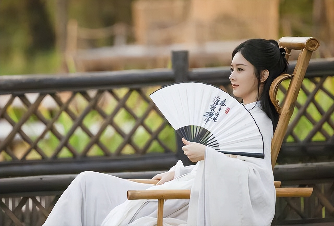 Zhao Liying and Lin Gengxin's "Walking with the Phoenix" finished, and ...