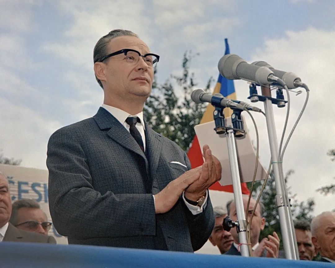 Prague Spring: A democratization movement suppressed by Soviet force ...