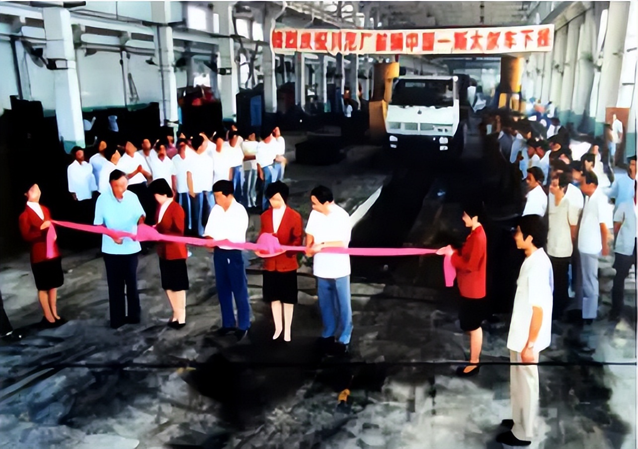 The past and present of Chinese heavy trucks are as exciting as TV ...