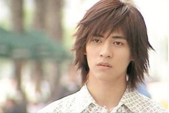 In 2001, he became popular all over Asia with F4, and was later ...