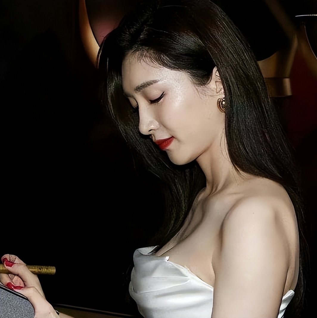 Gossip escalated, mistress confirmed! This time, the 36-year-old Jiang Shuying's "underpants ...