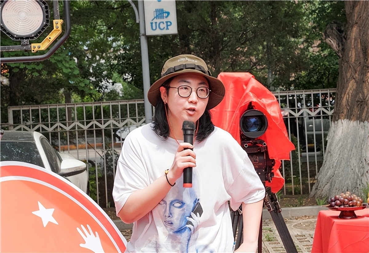 The short play "Dear Passenger, Hello", the joyful start-up lock Yu ...