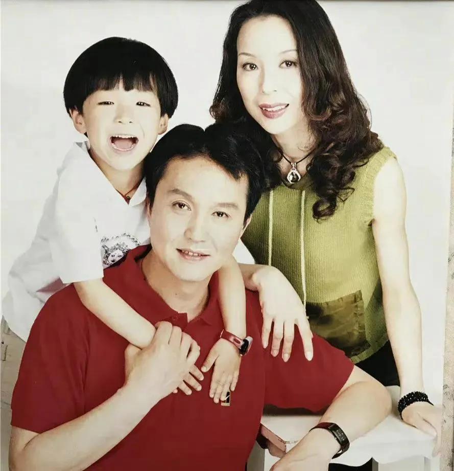 The three people in "The Knockout" are actually a family: Gao Xiaochen ...