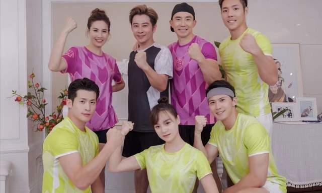 Li Xian showed off his abdominal muscles and couldn't hide his dilemma ...