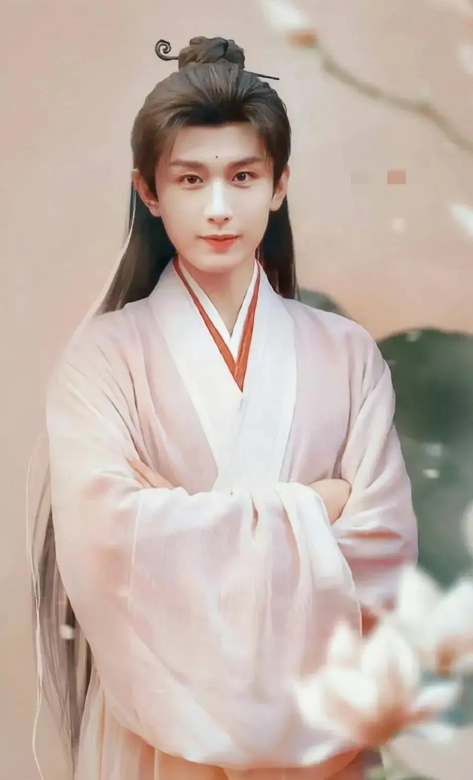 Cheng Yi's "Lotus House" - iMedia