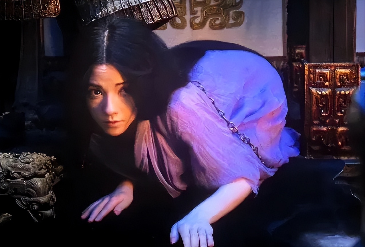 Beautiful to the gods! Naive and shy, wild to the bone, she deserves to be the "Daji chosen by ...