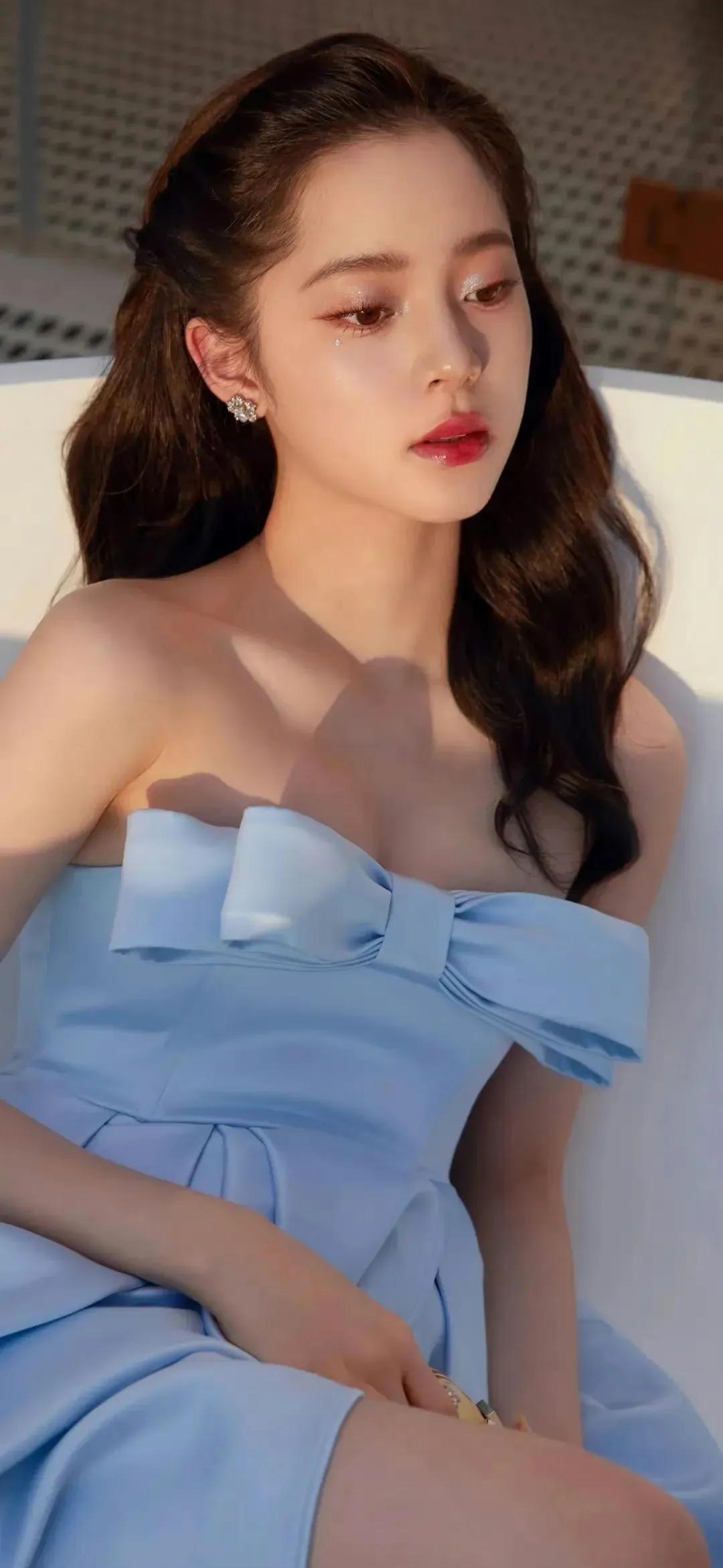 Ouyang Nana - iMedia