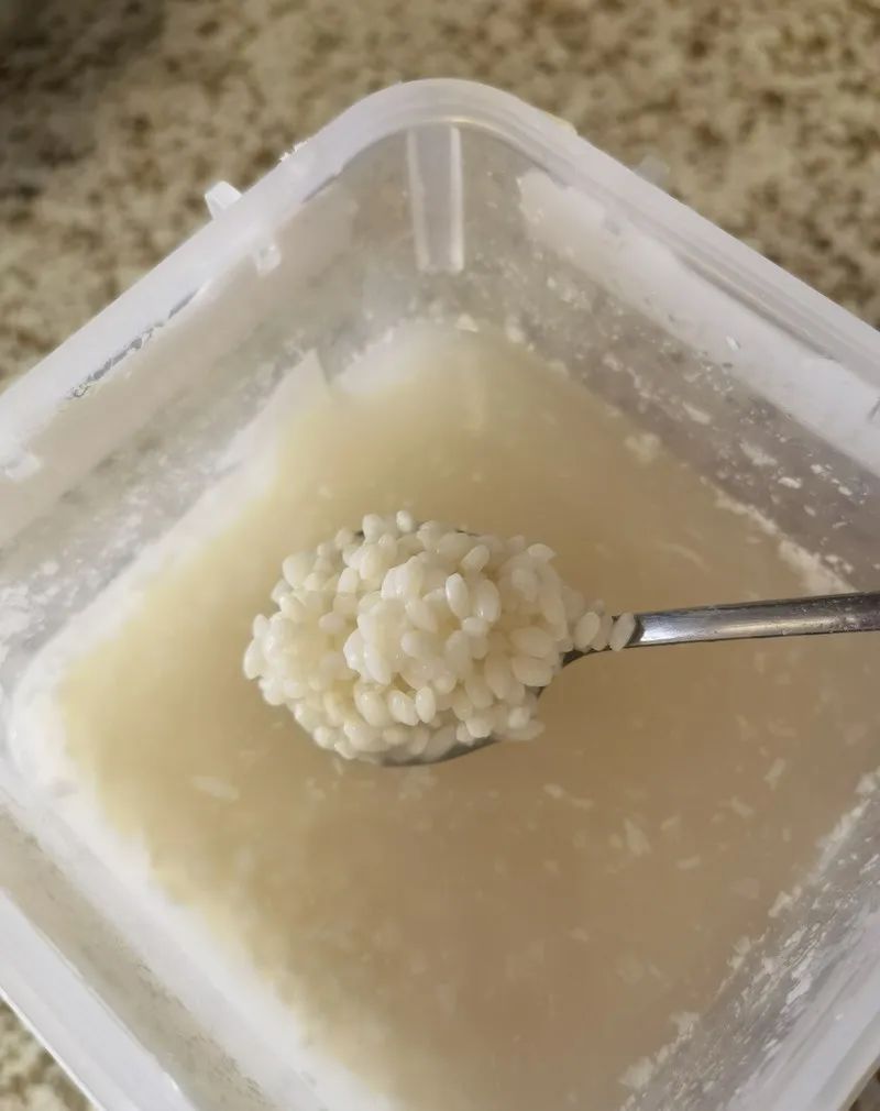 Jiangmi cold cake, make several boxes, store in the refrigerator, and ...