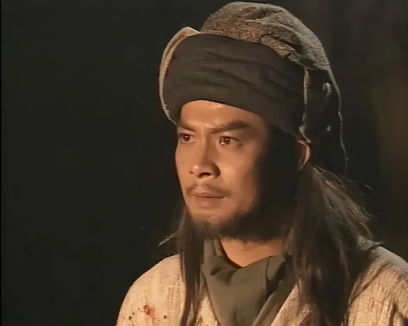 Killing Xiao Feng's adoptive parents and mentor, making his son unkind and unrighteous!Xiao ...