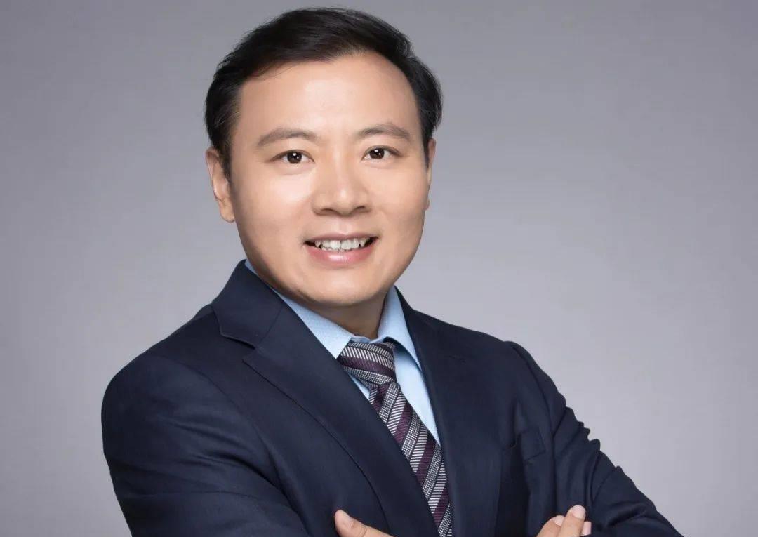 Ren Zeping talks to Du Hua in the celebrity lounge: new communication ...