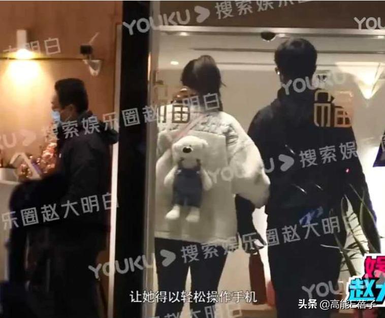 40-year-old Selina generously admitted her relationship, ex-husband Zhang Chengzhong responded ...