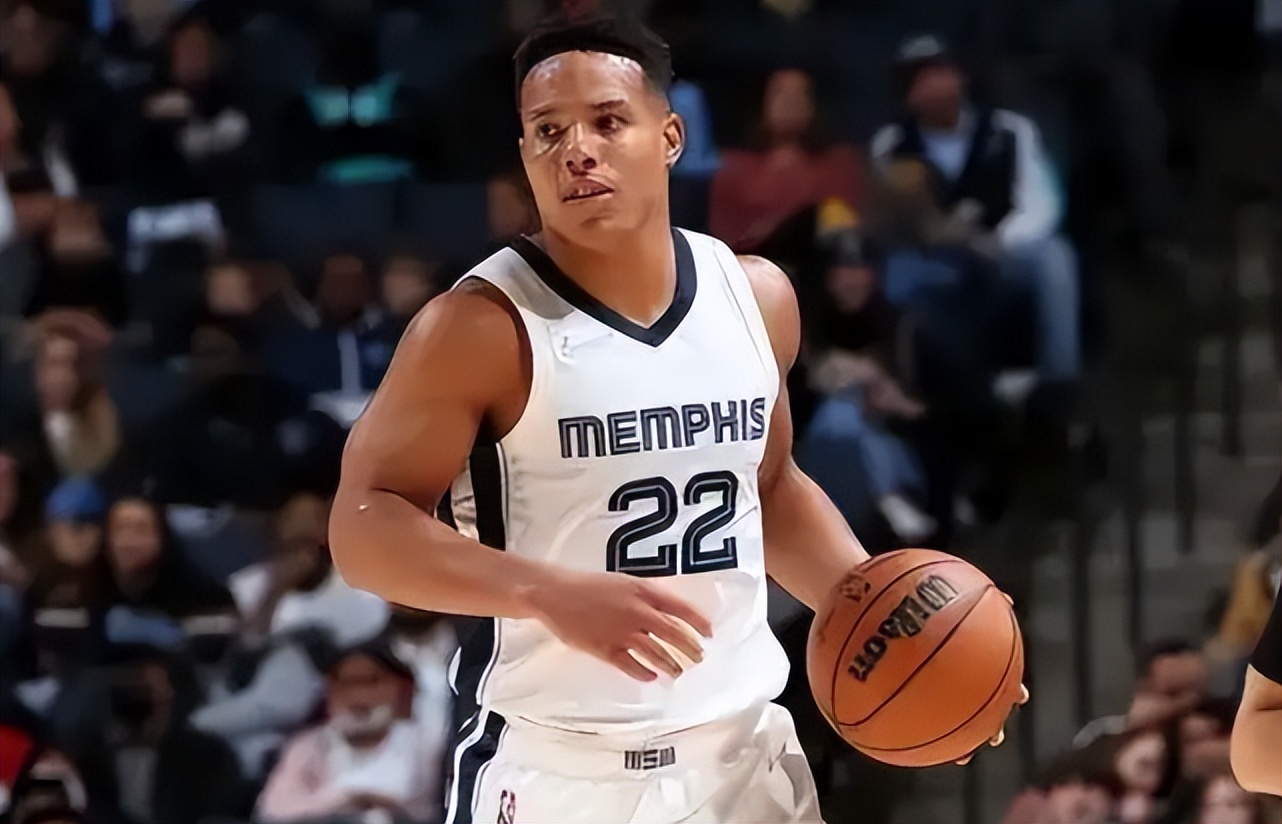 38 points + 32 points + 28 points!No one wanted the draft back then ...