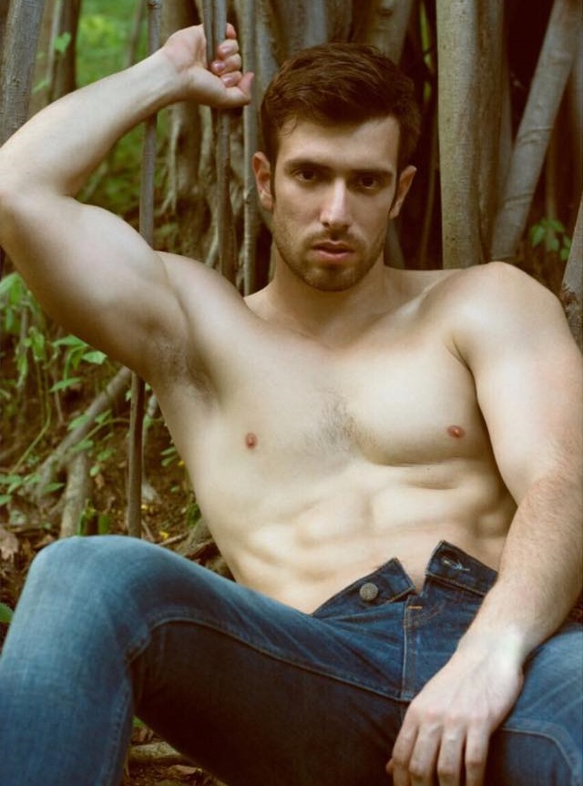 Male Ecuador Daniel Vallejo Arauz - iMedia