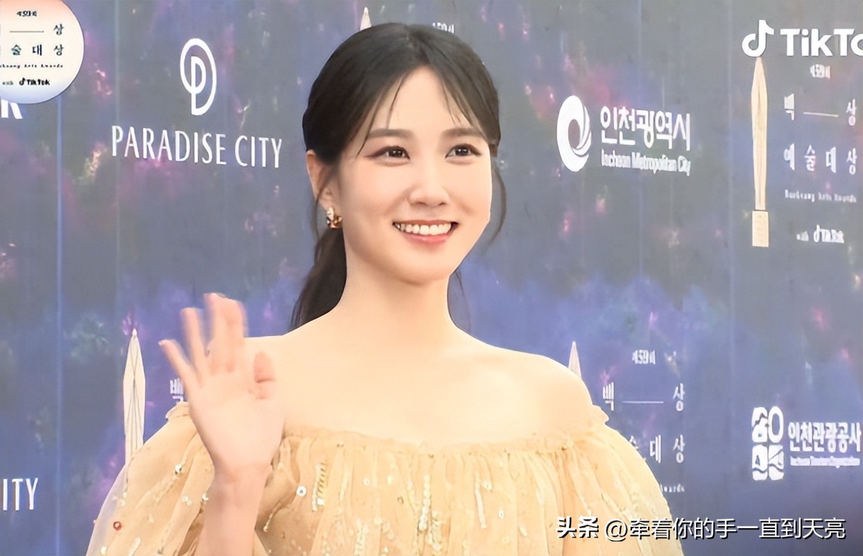 The 59th Korea Baeksang Arts Awards starred on the red carpet, who do ...