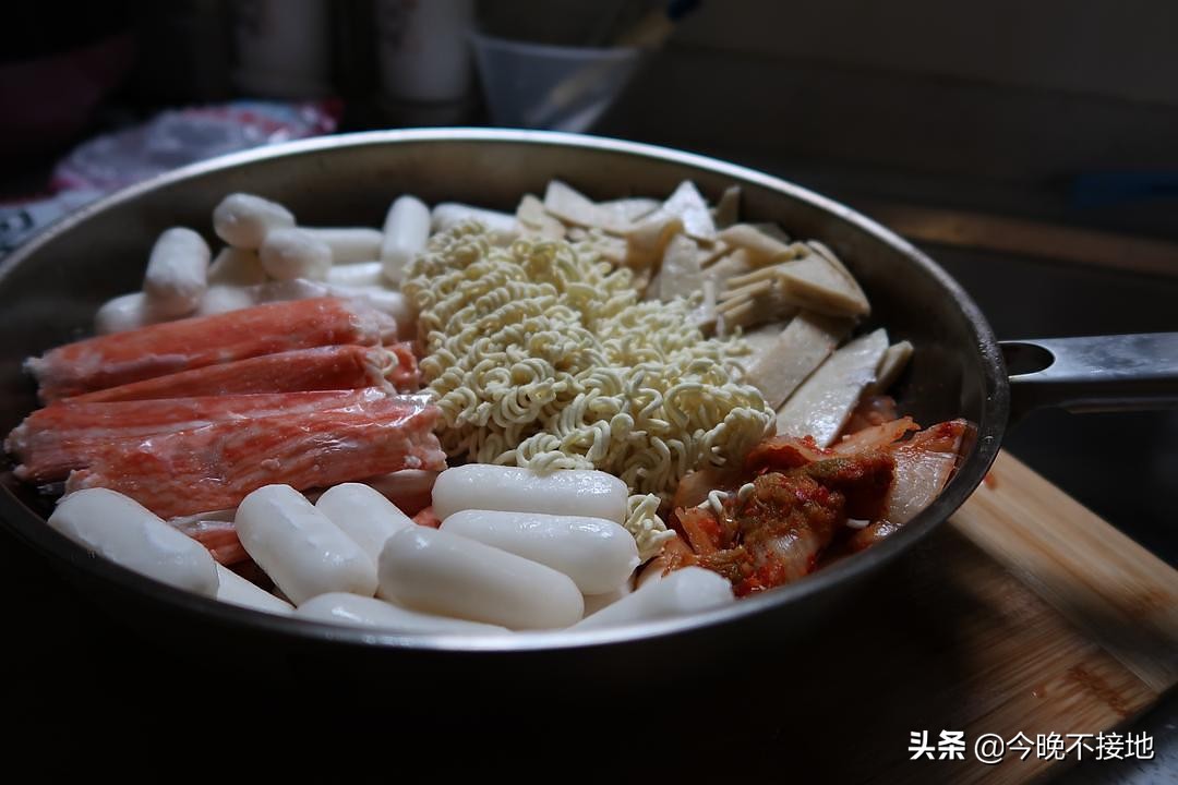 From that famous "troop pot", let's talk about South Korea, a tragic ...