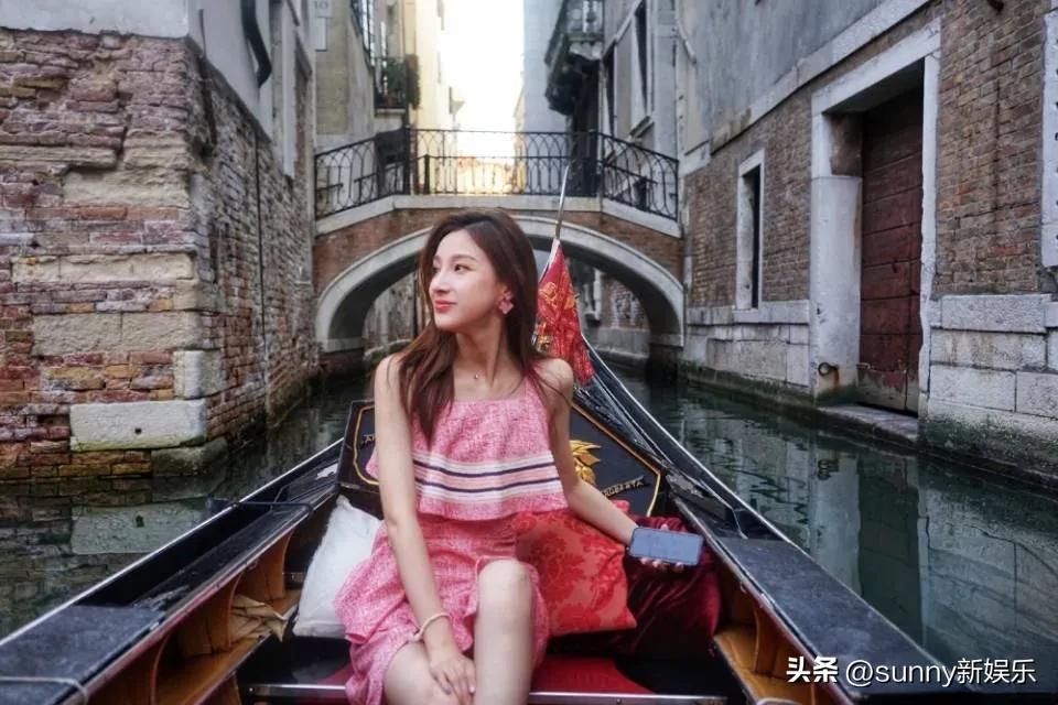 The most beautiful CCTV host Ma Fanshu - iNEWS