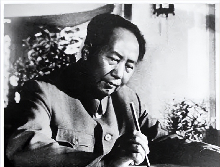 When Peng Zhen saw Jiang Qing in 1981, Jiang Qing yelled at him, but ...