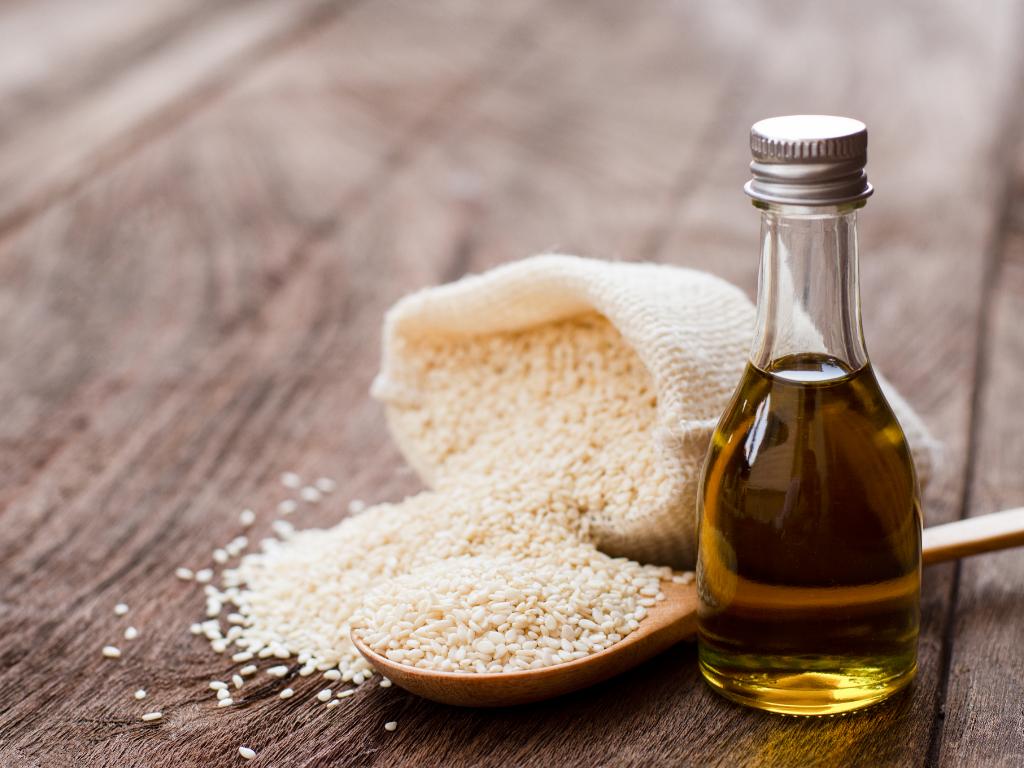 Sesame oil also contains sesame phenol, which has good benefits for the ...