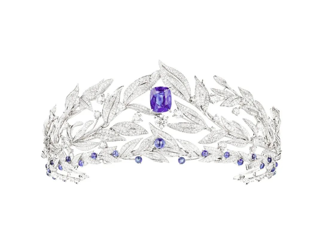 June Phoenix Featured PHOENIX TOPS - iNEWS