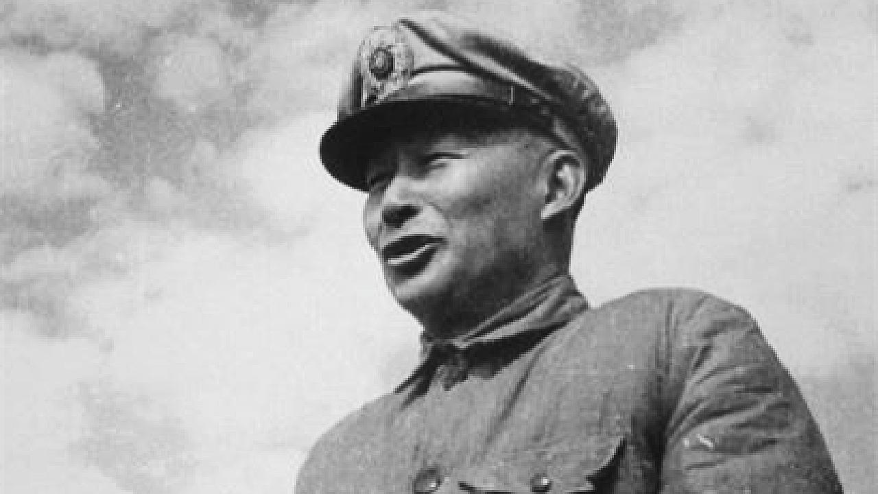 He has made outstanding achievements, and he has voluntarily demoted ...