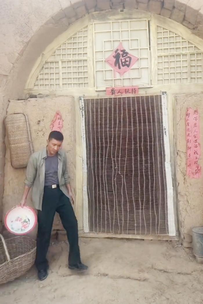 40-year-old actor Zhang Duo returned to the countryside to experience ...