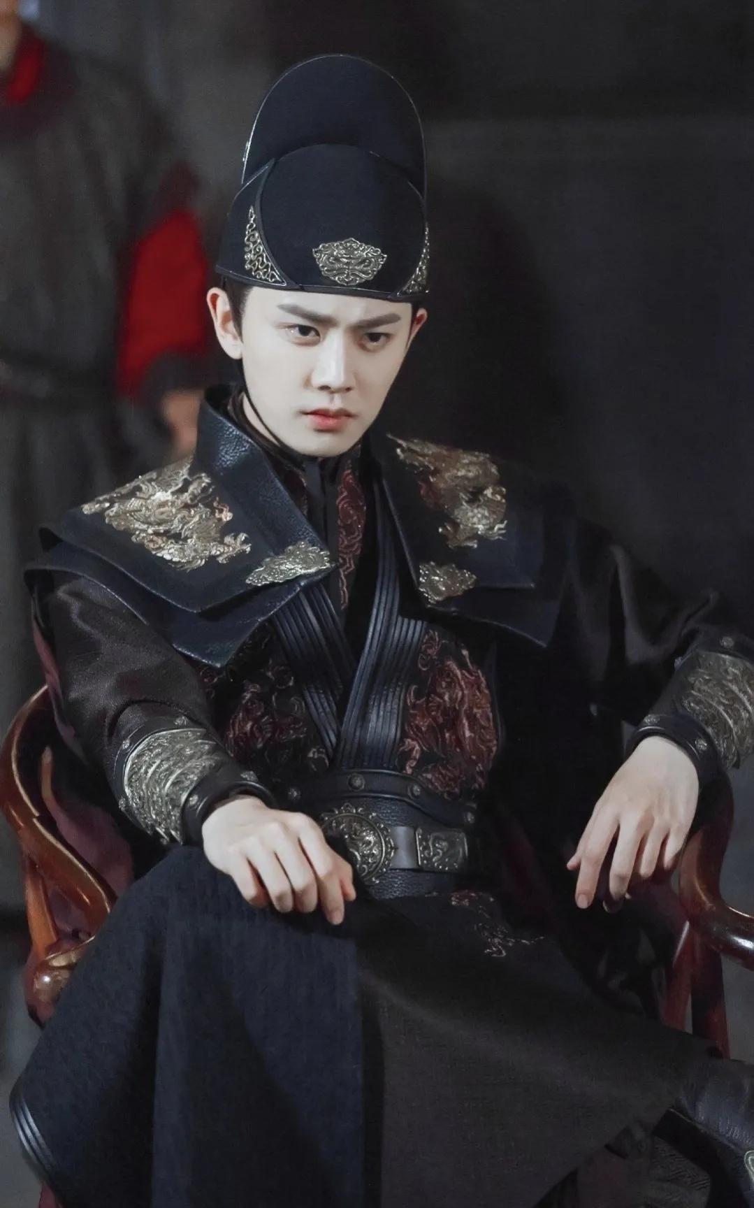 Ren Jialun's new drama "Flame of Wu Geng Ji", new album "33" blood ...