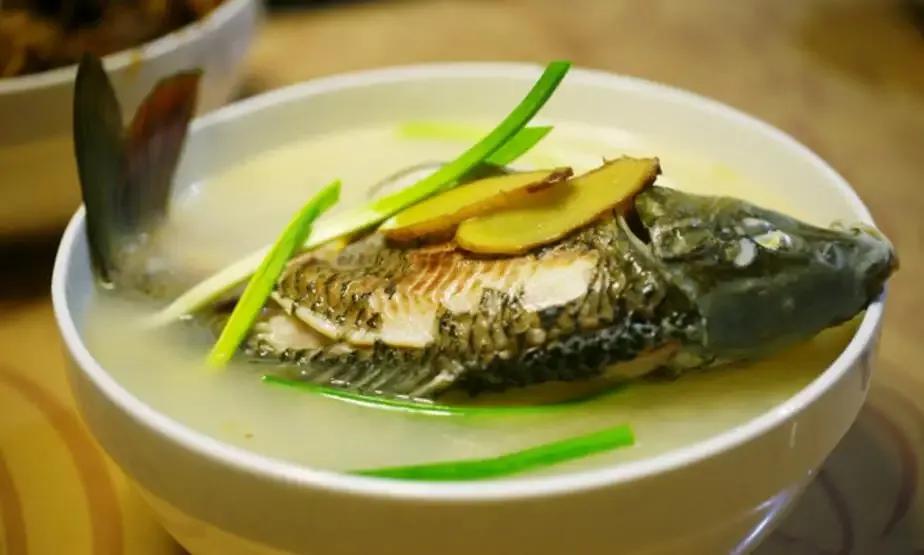 Fun to eat carp - iNEWS