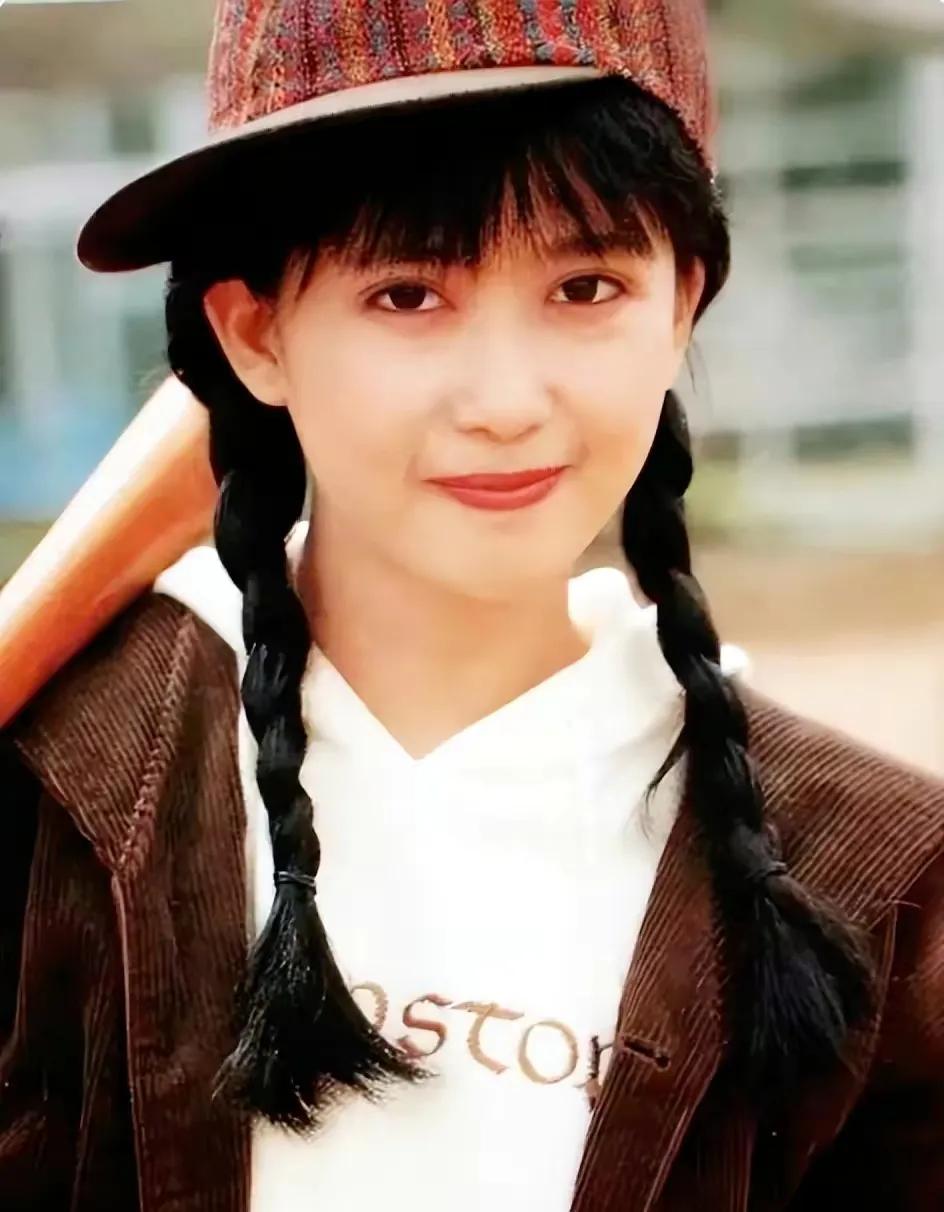 Moon Princess Meng Tingwei, the smash hit was able to withstand the Four Heavenly Kings for a ...