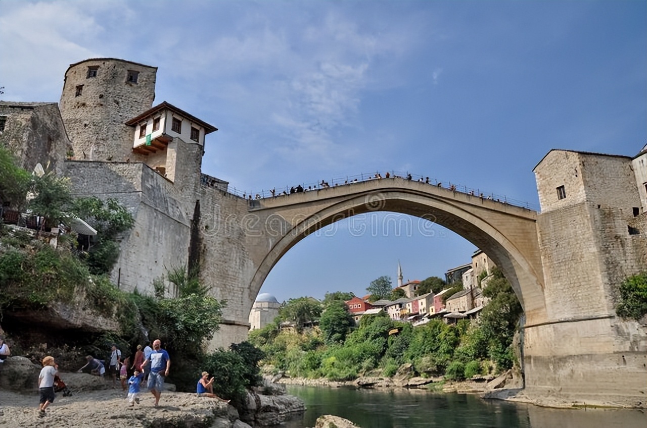 Why did Yugoslavia and the Soviet Union break apart so quickly after ...