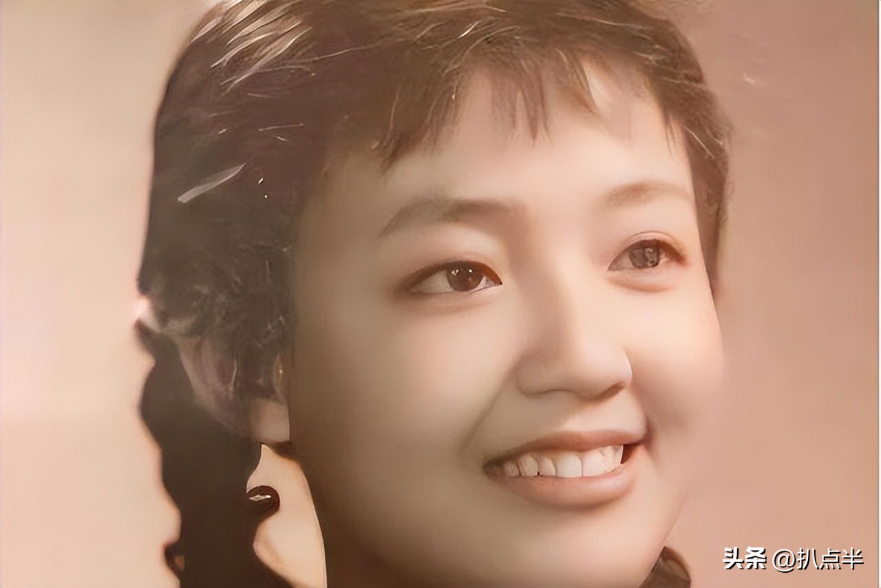 No matter how powerful the heroine is, she can't escape the shackles of ...