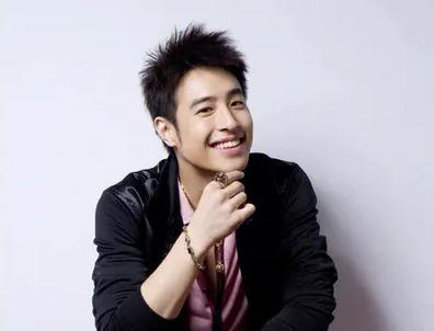 "Prince of Love" Wilber Pan, Lie Yan has dated countless girlfriends ...