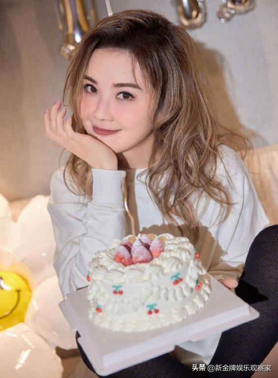 Ah Sa celebrates her 40th birthday, and Gillian Joey Yung, Huo Wenxi ...
